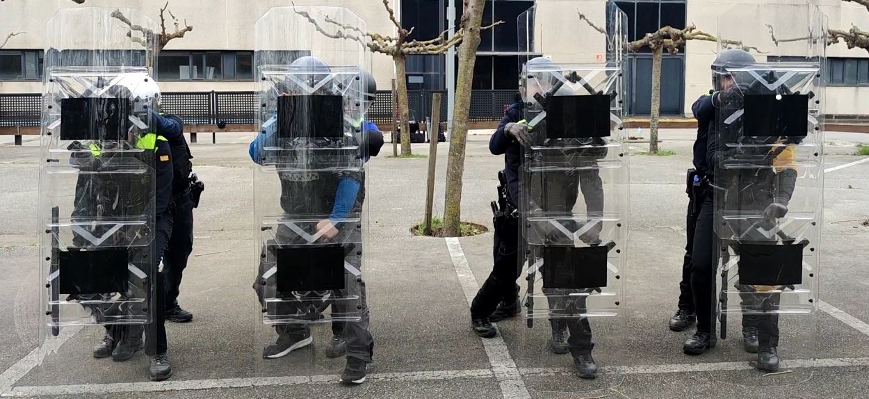 DEFENDER-POL | Servicios